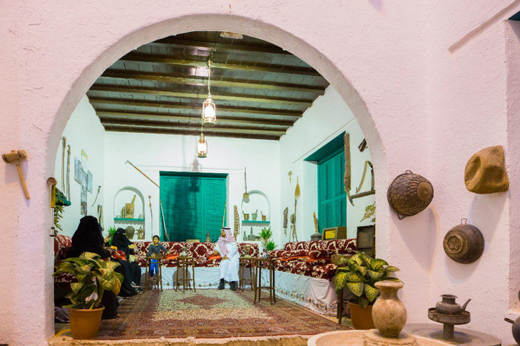 20 Photos That Show What the Saudi Annual Janadriyah Festival Is All ...