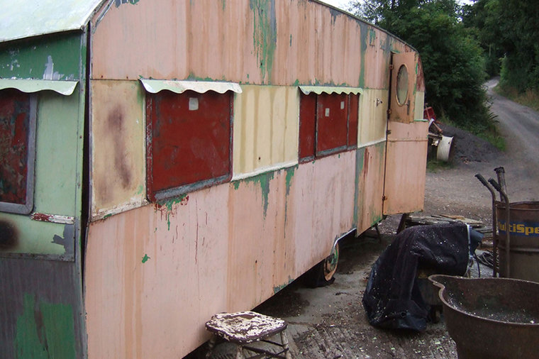 Check out the Amazing Transformation of an Old Caravan into a Holiday ...