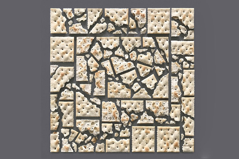 This Artist Uses Broken Pieces To Create Beautiful Artworks | About Her