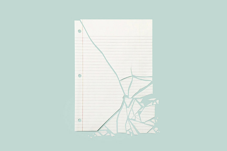 This Artist Uses Broken Pieces To Create Beautiful Artworks | About Her