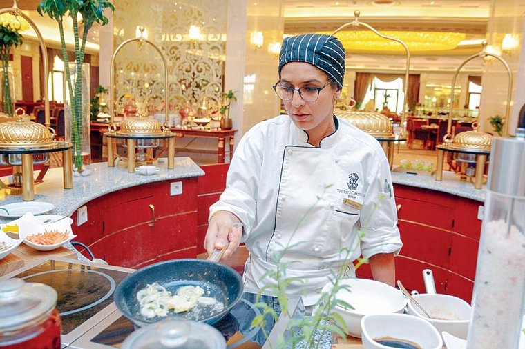 10 Saudi Arabian Women Specialized in the Culinary Arts | About Her