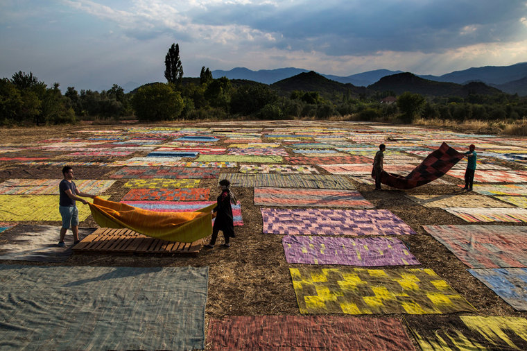 A Different Take on Middle East’s Stunning Artisanal Rugs | About Her