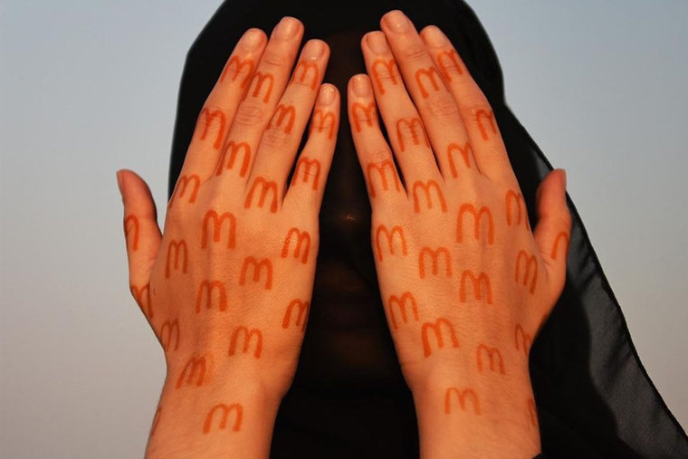 8 Amazing Henna Designs by Dr. Azra | About Her