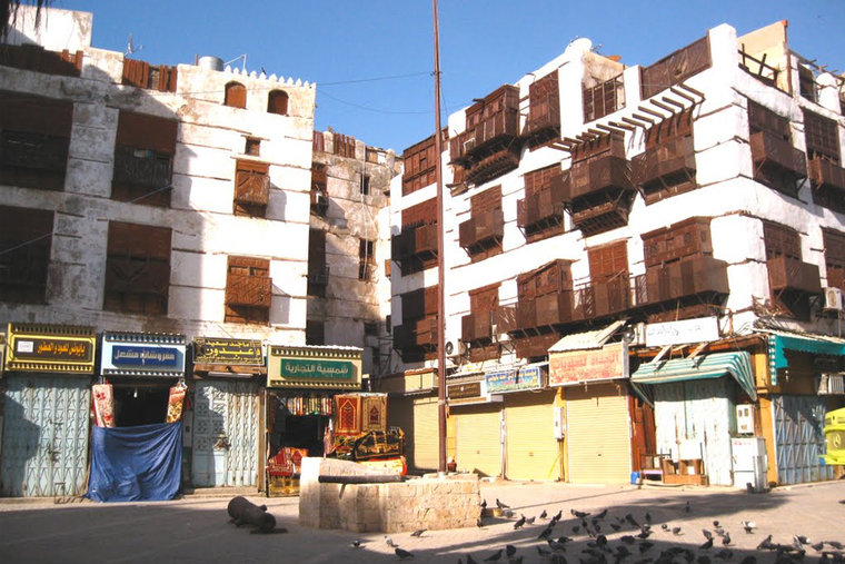 Shop till You Drop: 5 Markets to Visit in Saudi Arabia | About Her