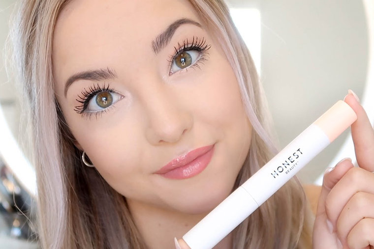 The 10 Minimal Makeup Must Haves For This Summer | About Her