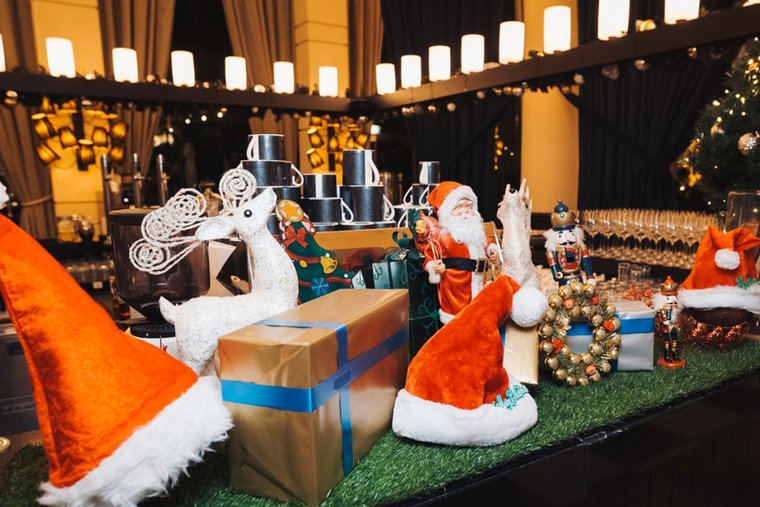 Where To Celebrate The Holidays & Meet Santa in The UAE | About Her